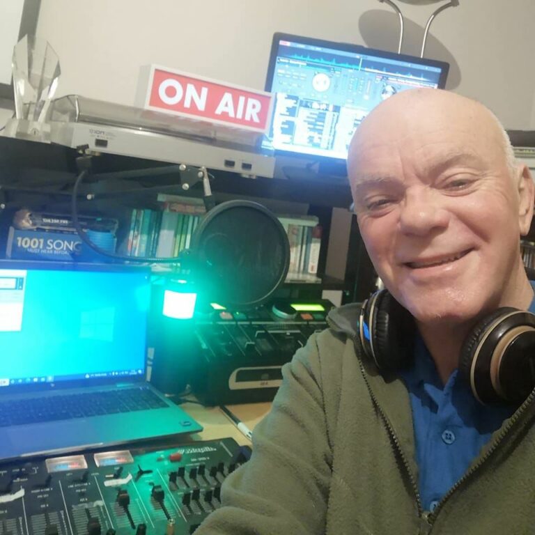 Presenters – Totally Cool Hits Radio